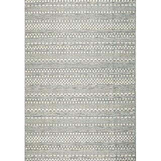 Dynamic Rugs Brighton Indoor/Outdoor Polypropylene Patio Backyard Area ...