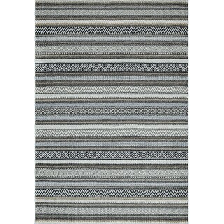 Dynamic Rugs Brighton Indoor/Outdoor Polypropylene Patio Backyard Area ...