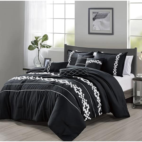 black trim bedding