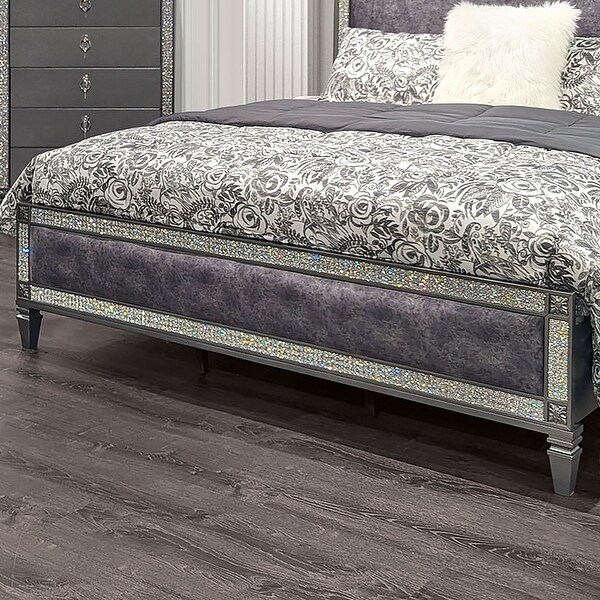 Furniture of America Welen Glam Grey Wood Panel Bed with Padded Headboard and Footboard On Sale Bed Bath Beyond 41233316