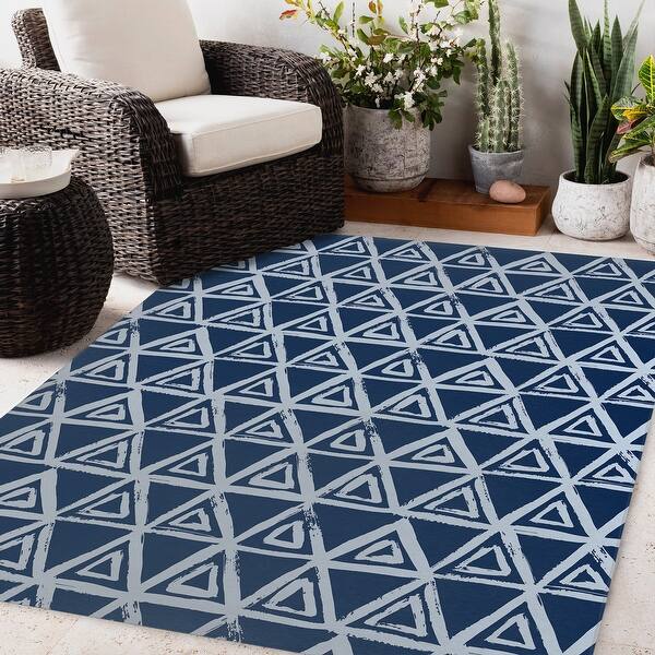 TRIANGULAR MIST NAVY Outdoor Rug By Kavka Designs - Bed Bath & Beyond ...