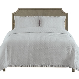 3-Piece Ruffled Edge Quilt and Ruffled Pillow Shams Set - Bed Bath ...