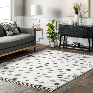 Brooklyn Rug Co Rudy Transitional Polka Dot Tasseled Area Rug - Bed ...