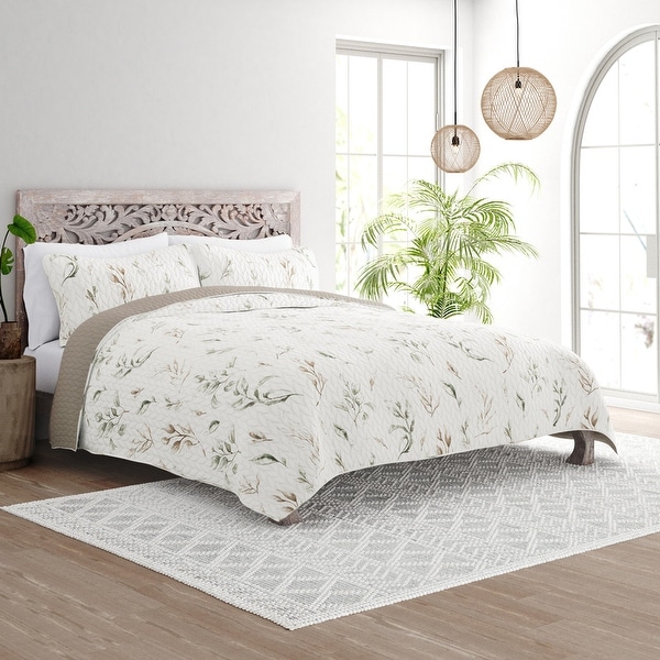 Royal Court Evergreen Quilt Set. - On Sale - Bed Bath & Beyond - 38321698