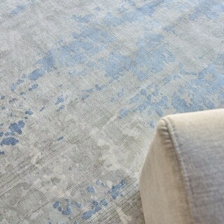 EXQUISITE RUGS Cassina Hand-loomed Bamboo Silk Sky Blue Area Rug. - Bed ...