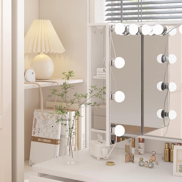 makeup case with lights