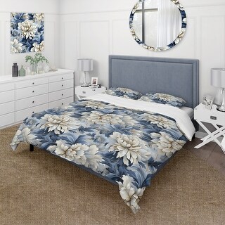 Designart "Misty White And Blue Floral Damask II" Blue Damask bed cover ...