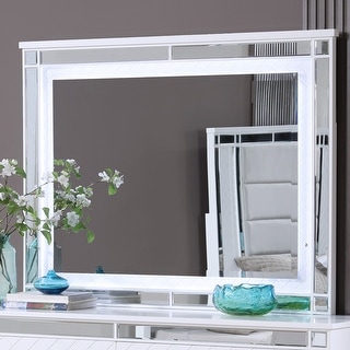 Exquisite Mirror with Versatile Design for Enhancing Interior Spaces ...