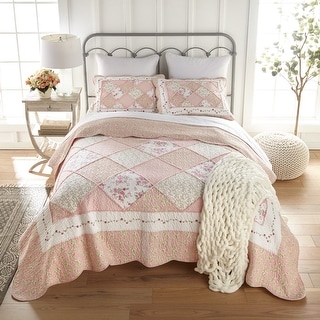 Donna Sharp Strawberry Garden Cotton Quilt Collection - Bed Bath ...