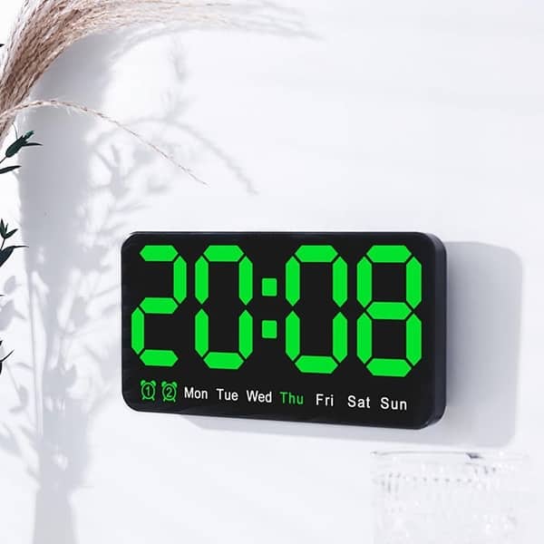 digital wall clock date