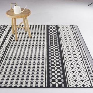 Julius Transitional Stripe Indoor/Outdoor Area Rug - Bed Bath & Beyond ...