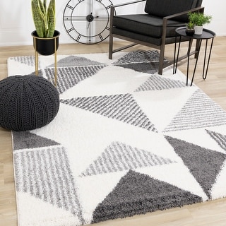 Fairmont Collection - White/Gray Striped Triangles Rug - Bed Bath ...