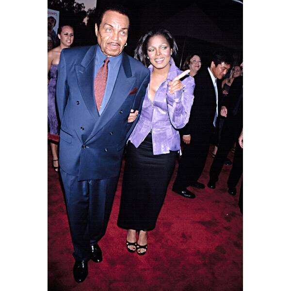 Janet Jackson And Dad Joe At Premiere Of Nutty Professor 2 The Klumps ...