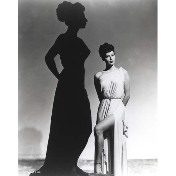 Ava Gardner wearing White Sexy Gown With her Shadow Photo Print - Bed ...