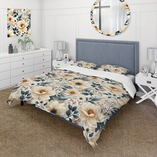 Designart "Vintage Ivory Flower Symphony III" Green Cottage Bedding ...