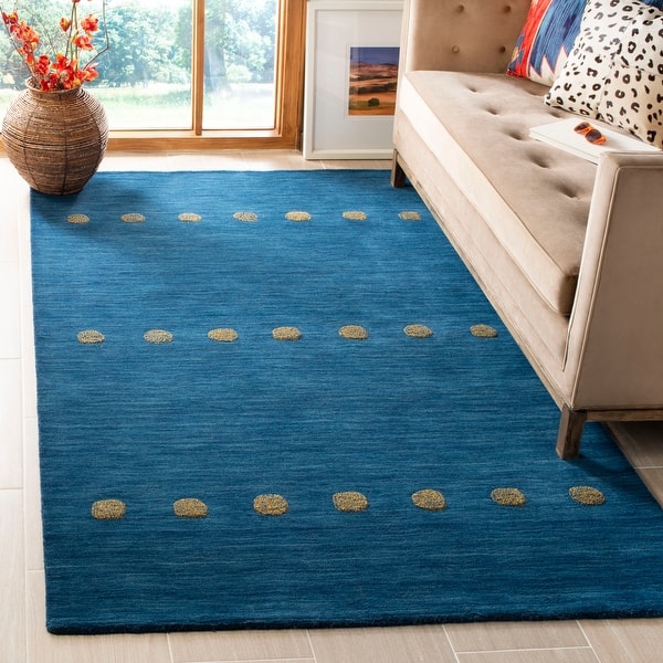 SAFAVIEH Handmade Himalaya Brittni Modern Wool Rug - Bed Bath & Beyond ...