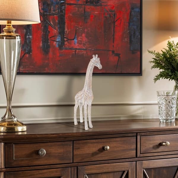 giraffe sculpture pattern