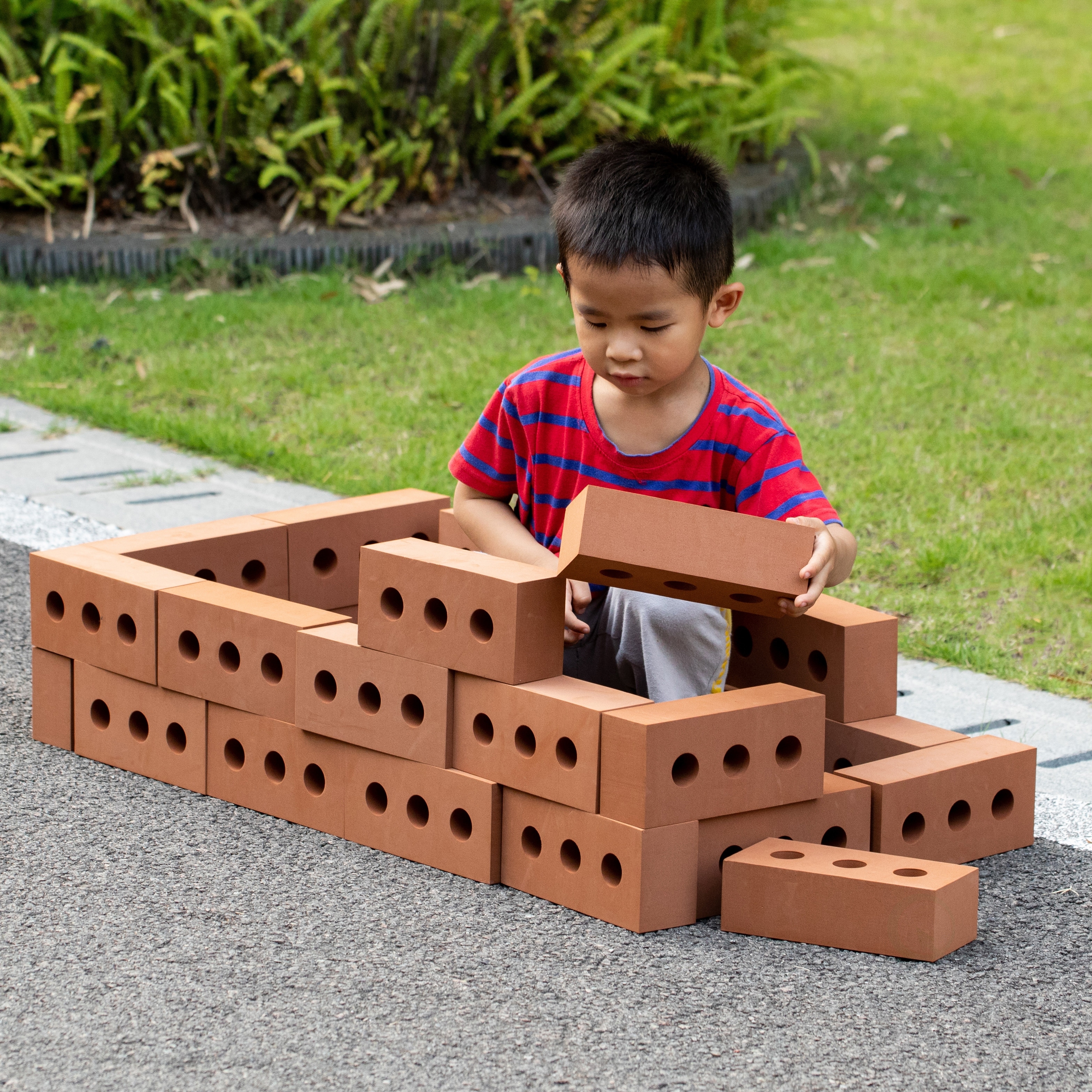building bricks toddler