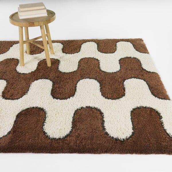squiggle pattern rug