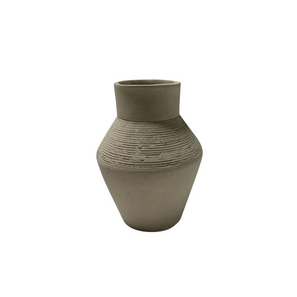 urn vase shape