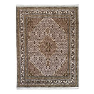 Hand Knotted Ivory Fine Oriental with Wool & Silk Oriental Rug (7'10" x ...
