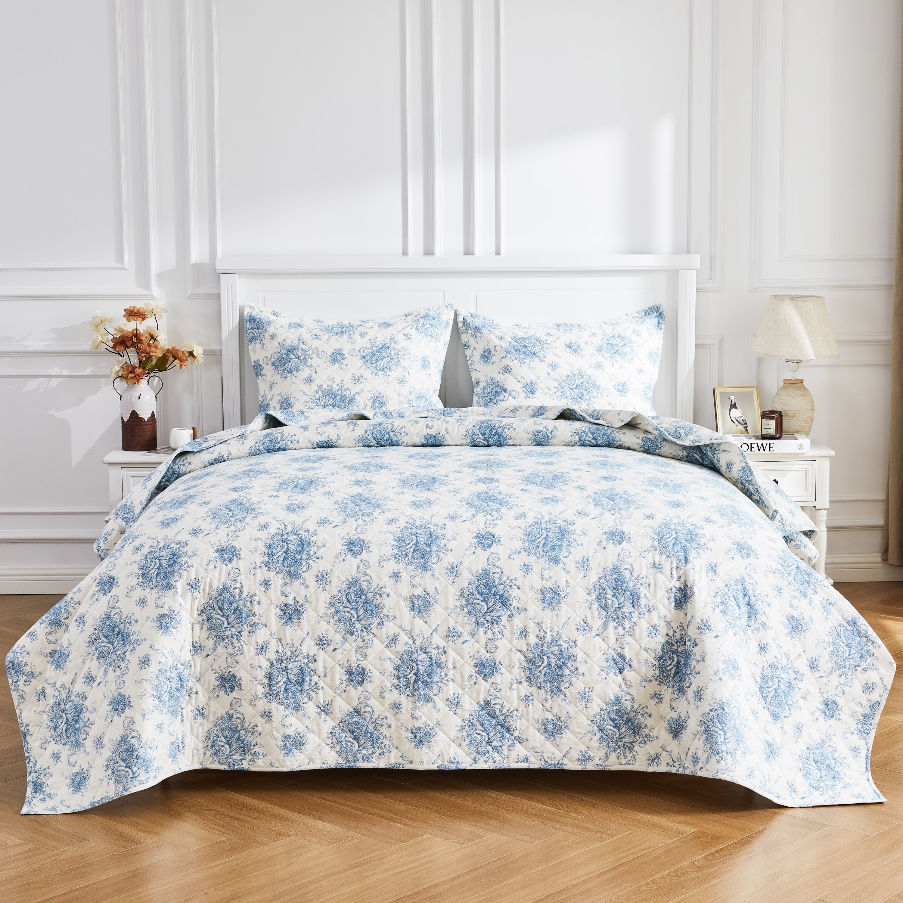 light blue patterned quilt