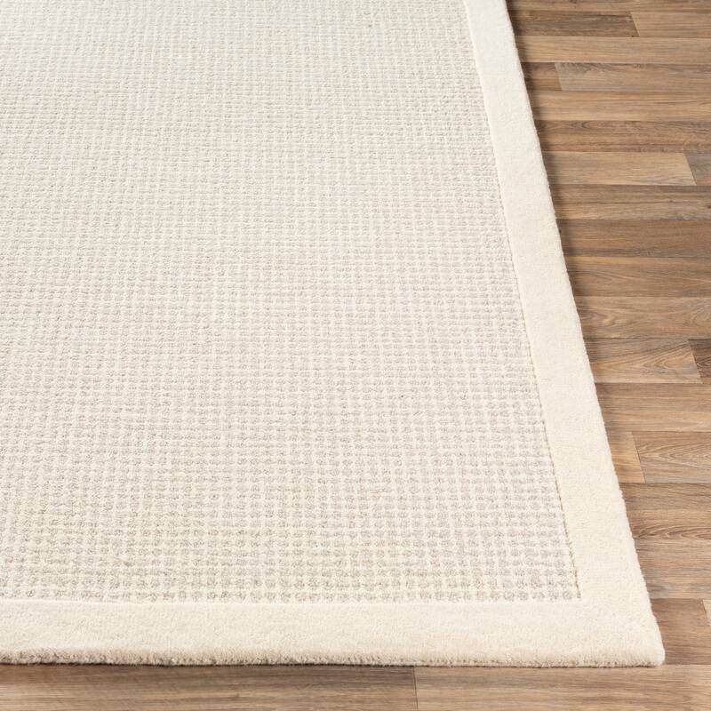 Bismarck Handmade Bordered Wool Area Rug - Overstock - 29845096