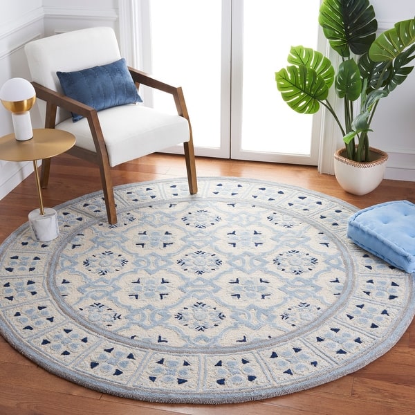 patterned bedroom rug