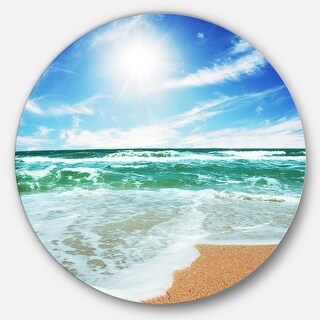 Designart 'Vibrant Summer Sea at Daylight' Modern Beach Round Wall Art ...