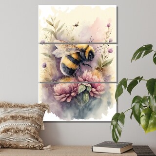 Designart "Bee Flying To A Flower Watercolour I" Animals Bee Canvas Art ...