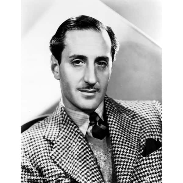 Basil Rathbone Classic Portrait in Checkered Suit Photo Print - Bed ...