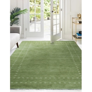 Handmade Wool Green Transitional Solid Rug - 5' x 8' - Bed Bath ...