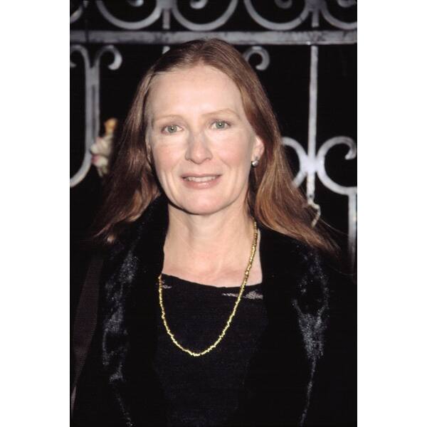 Frances Conroy At Season Premiere Of Six Feet Under Ny 2192003 By Cj ...