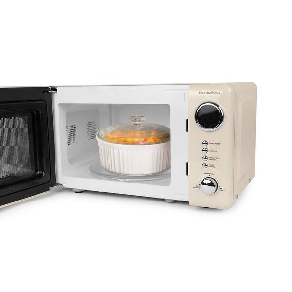 Nostalgia Retro 0.7 Cubic Foot 700-Watt Countertop Microwave Oven ...