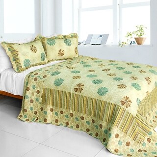 Snowflakes Fall Cotton 3PC Vermicelli-Quilted Patchwork Quilt Set ...