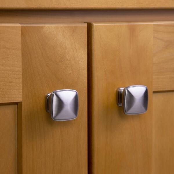 Design House 597831 Brookings Shaker 2-Door Bathroom Vanity with ...