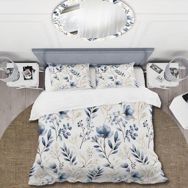 Designart "Coastal Foliage I" Blue Floral Bed Cover Set With 2 Shams ...