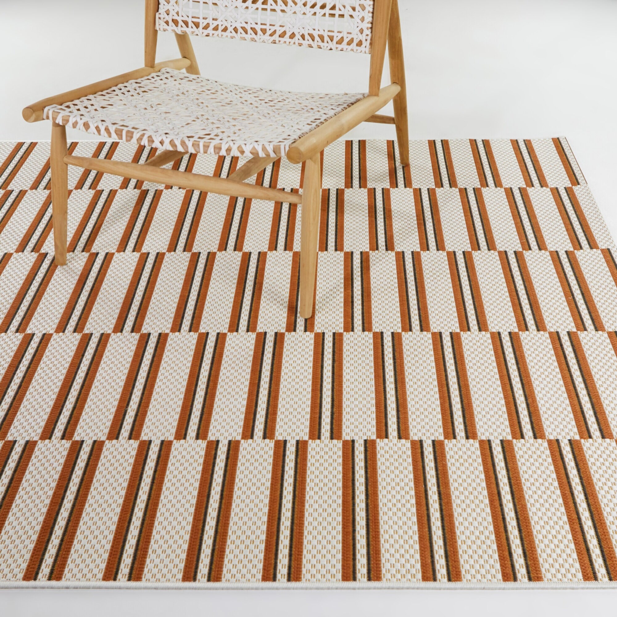 Mandel Modern Stripe Indoor/Outdoor Area Rug - On Sale - Bed Bath ...