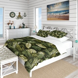 Designart "Green Banana Leaf Bliss Tropical Pattern V" Floral Bedding ...
