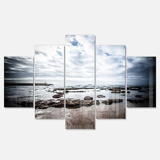 Designart 'Dramatic Atlantic Coast at Low Tide' Modern Seashore Metal ...
