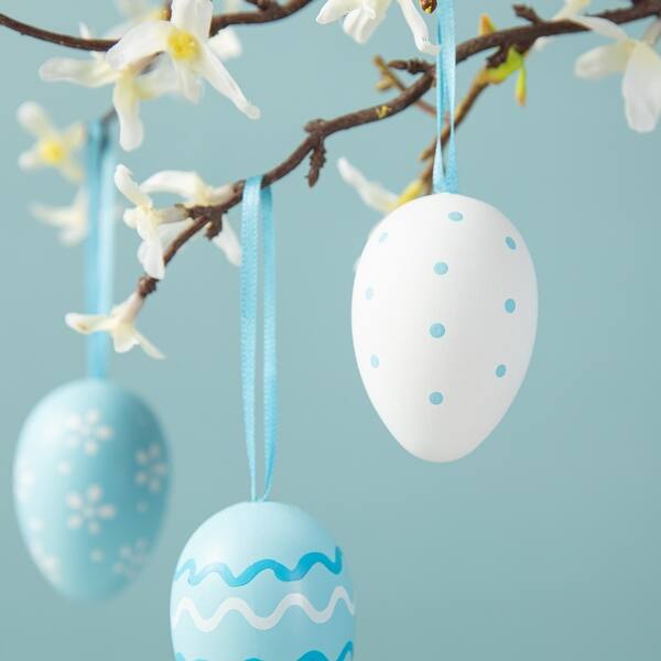 blue easter eggs plastic