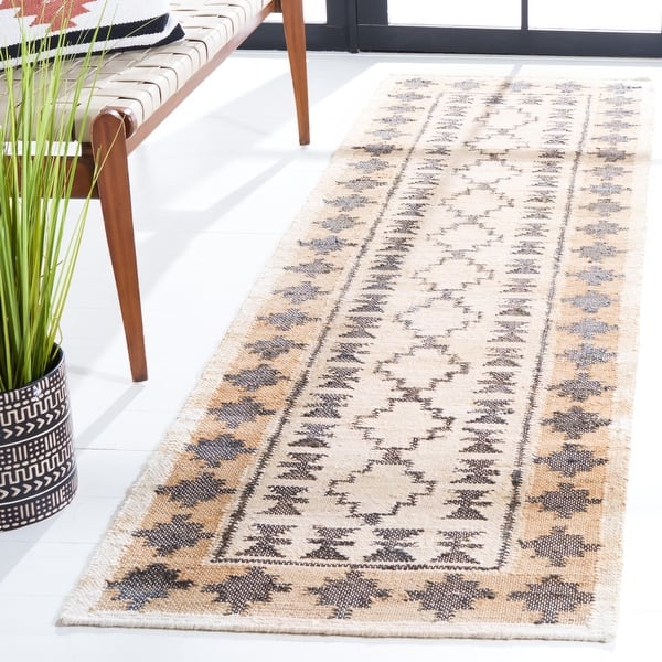 SAFAVIEH Flatweave Kilim Kjerstin Jute Rug - On Sale - Bed Bath ...