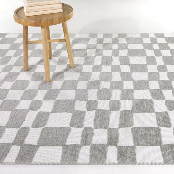 Straker Abstract Checkered Indoor/Outdoor Area Rug - Bed Bath & Beyond ...