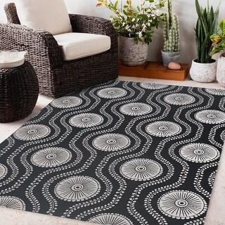 OPHELIA BLACK Outdoor Rug By Kavka Designs - Bed Bath & Beyond - 34348450