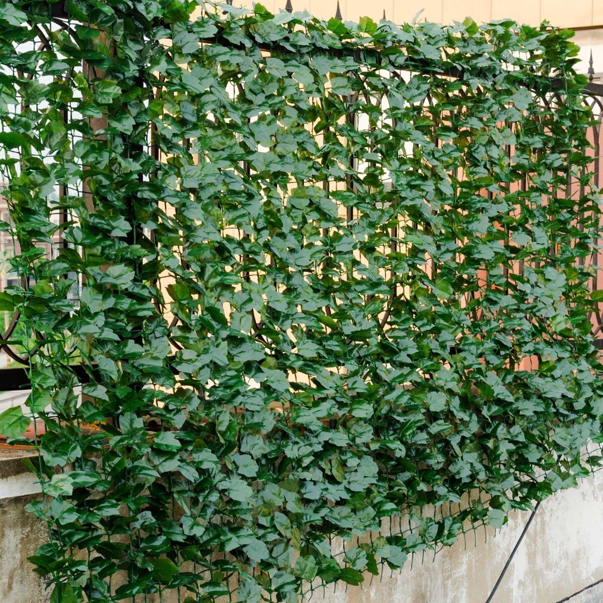 Costway 59''x118'' Faux Ivy Leaf Decorative Privacy Fence Screen - On ...