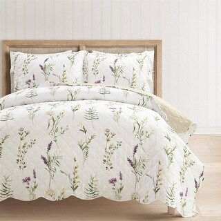 Full-Queen/ King Scallop Edge Floral Lightweight 3 Piece Quilt Set ...