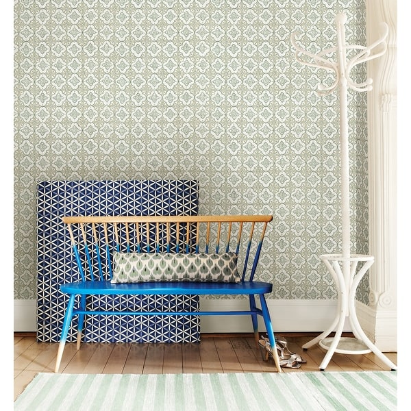 quatrefoil pattern wallpaper