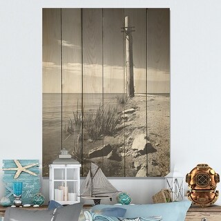 Designart "Lighthouses Mimalism Scenery I" Lighthouses Wood Wall Decor ...