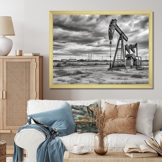 Designart "Black And White Oil Drilling Rig Fields" Oil Rigs / Fields ...
