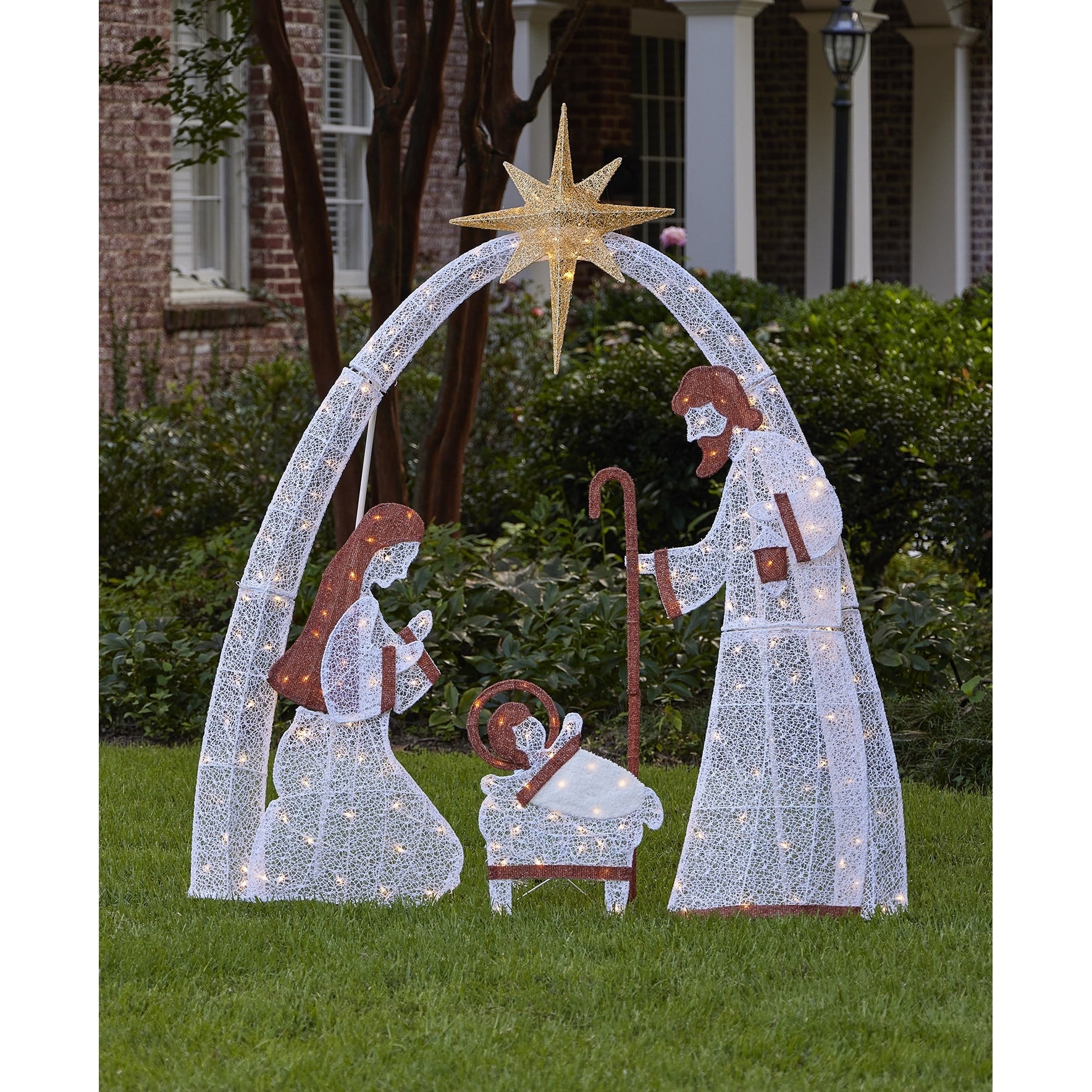 outdoor nativity set